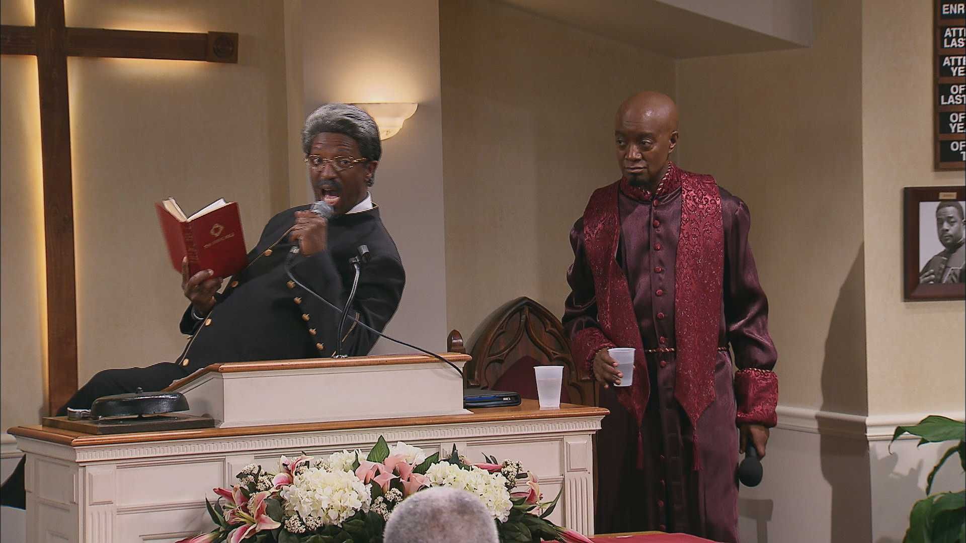 Rickey Smiley Show: Pastor Goes In Preaching TV Style!