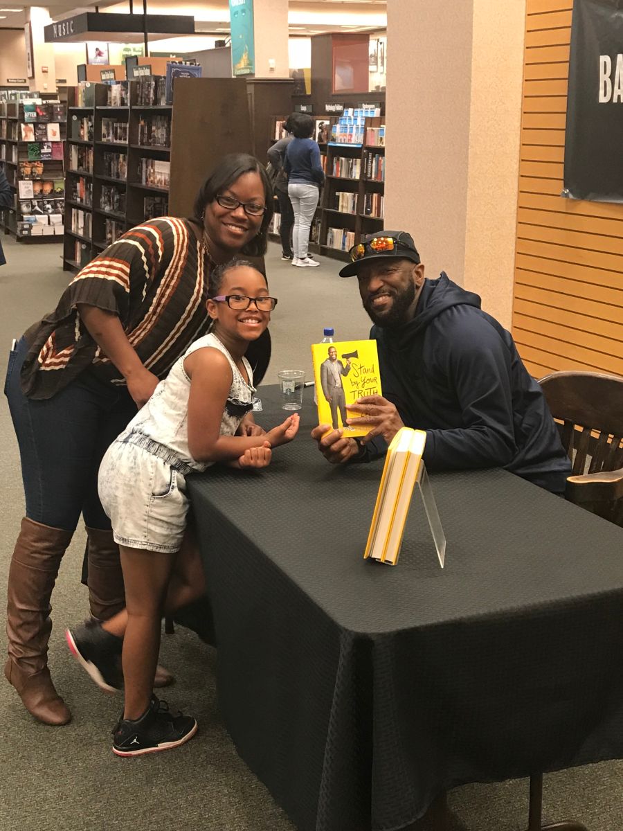 Rickey Smiley’s “Stand By Your Truth” Book Signing In Lafayette, LA ...