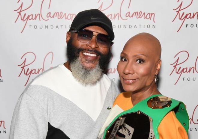 Towanda Braxton Marries Sean Hall, Tamar Braxton Absent